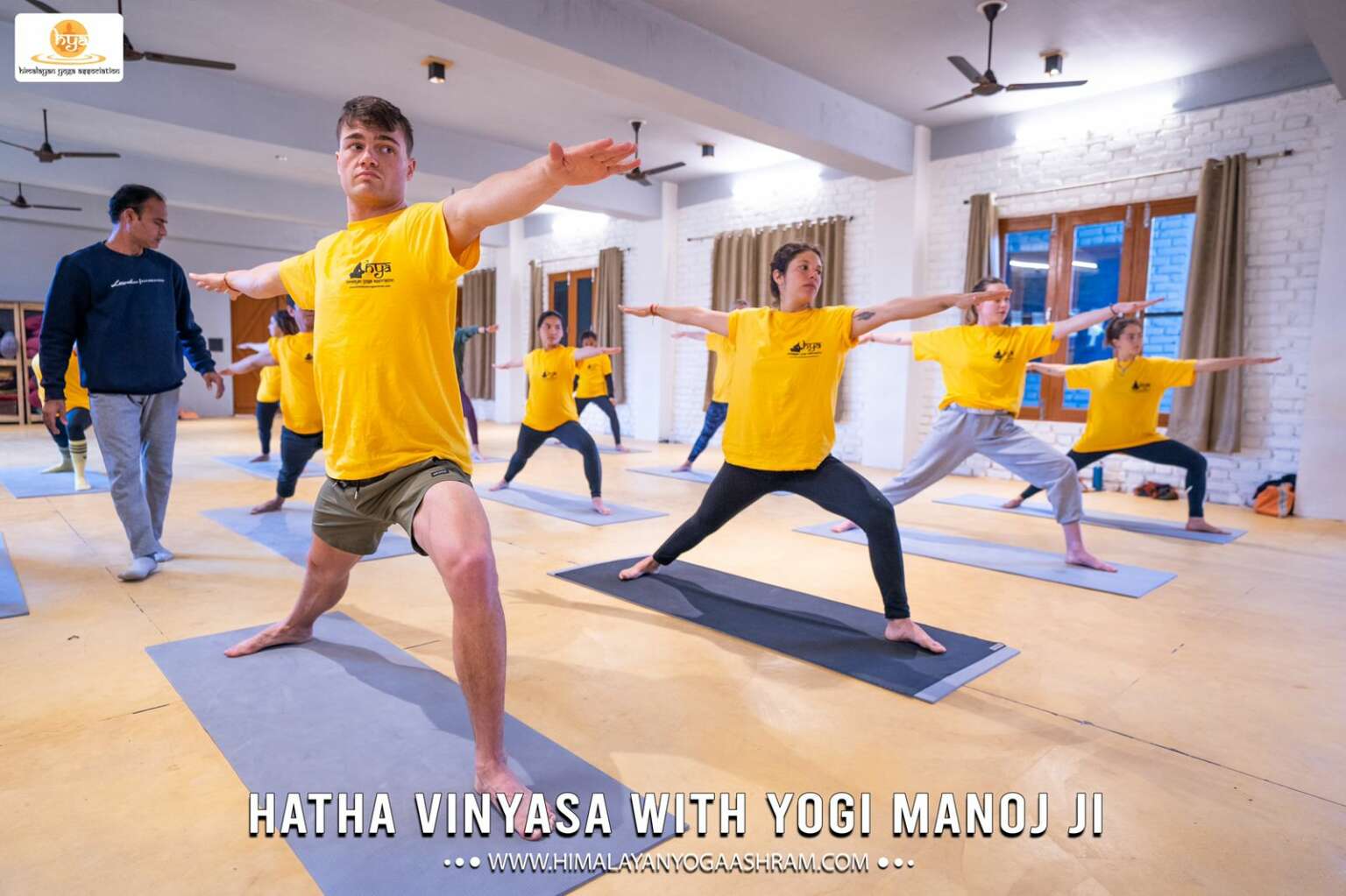 3 Yoga Asanas to Improve Flexibility and Strength at the Same Time ...