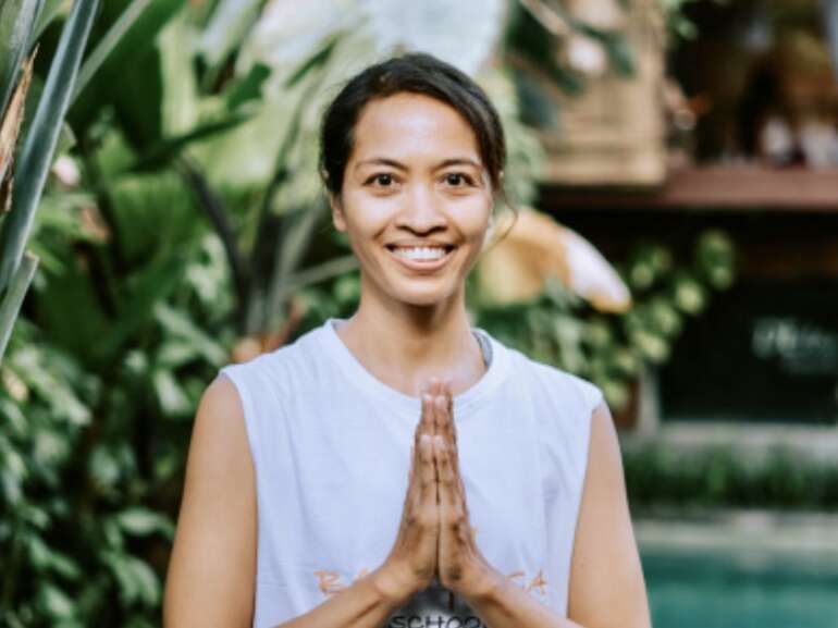 Accomplished Yoga Gurus At Bali Yoga School - Yoga Retreat in Bali ...