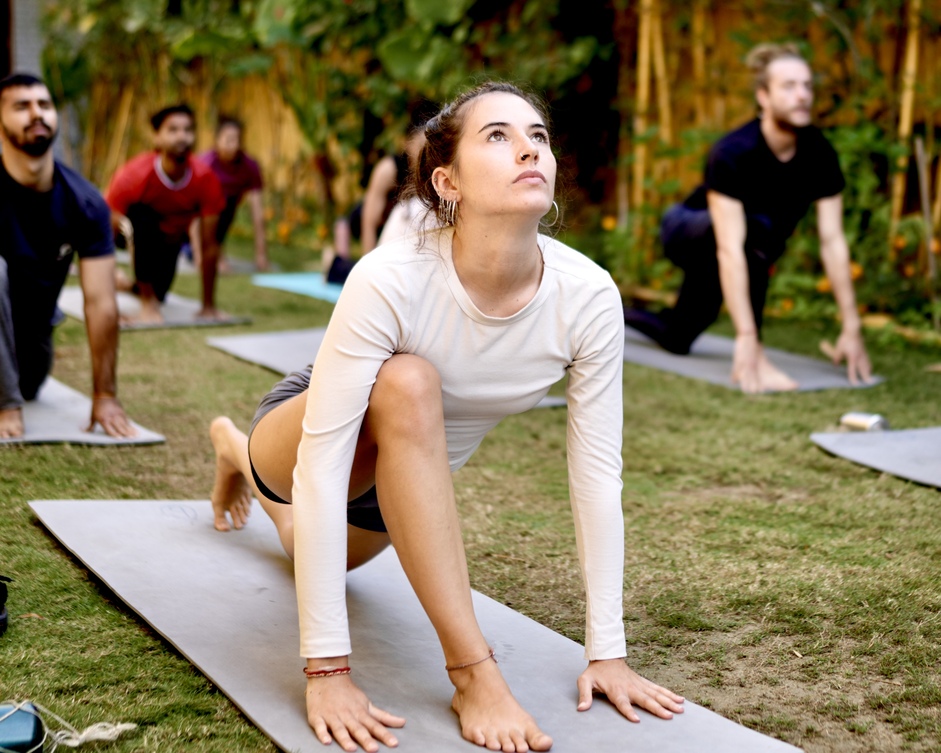 Best 5 Budget Yoga Retreats in Rishikesh India